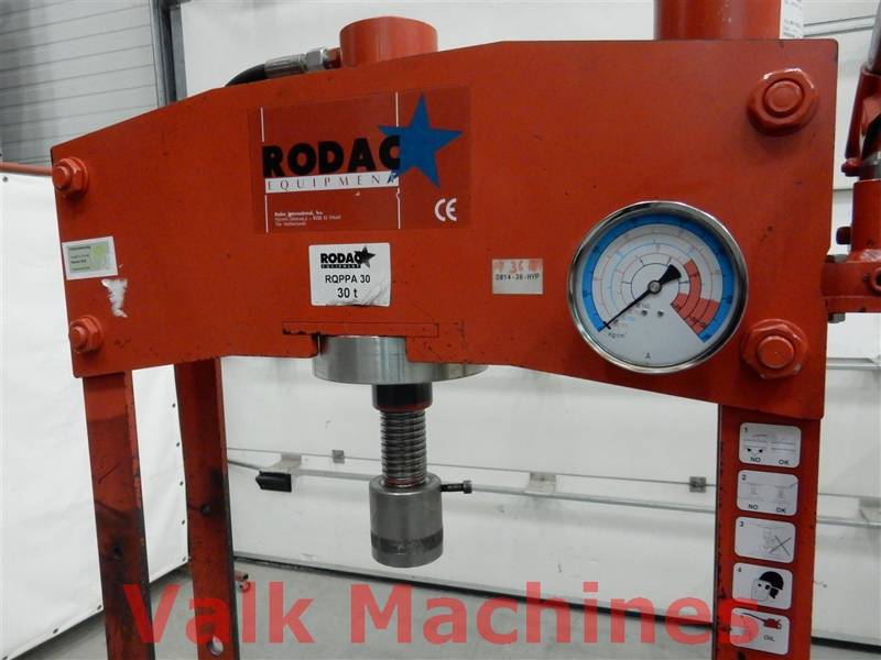 Zum Verkauf: Gebrauchte Werkstattpresse Rodac 30 Ton (RQPPA30)
