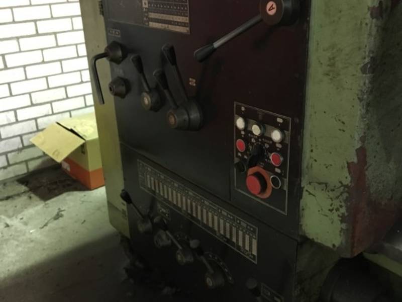 Gebrauchte Drehmaschine Tos SU 125 x 2000 mm angeboten - Valk Machines BV